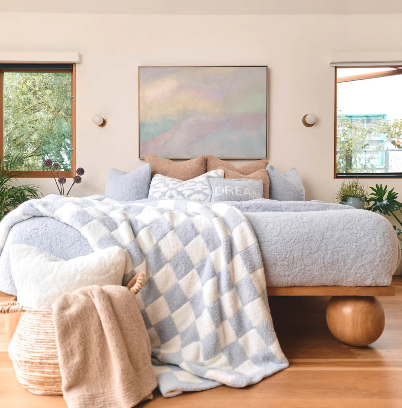 Casa Bella Decor | Furniture | Lighting | Decor & Rugs – casabelladecor.net